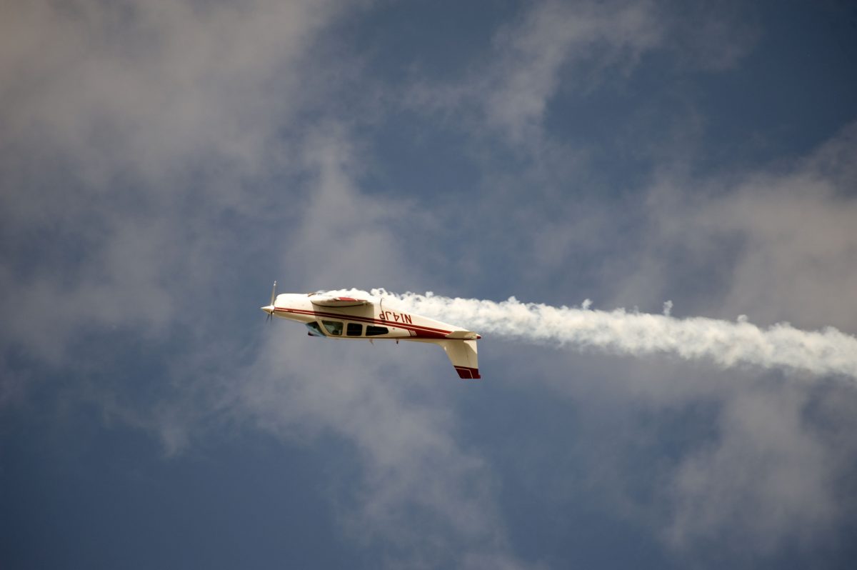 Aerobatics in a Beechcraft Bonanza? How Pilot Jim Peitz Makes it ...