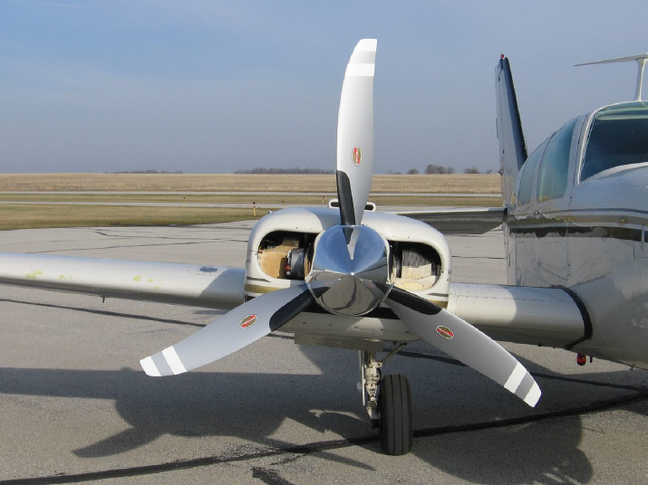Beech 55 Baron “Scimitar” With IO-470-L engine - Hartzell Propeller